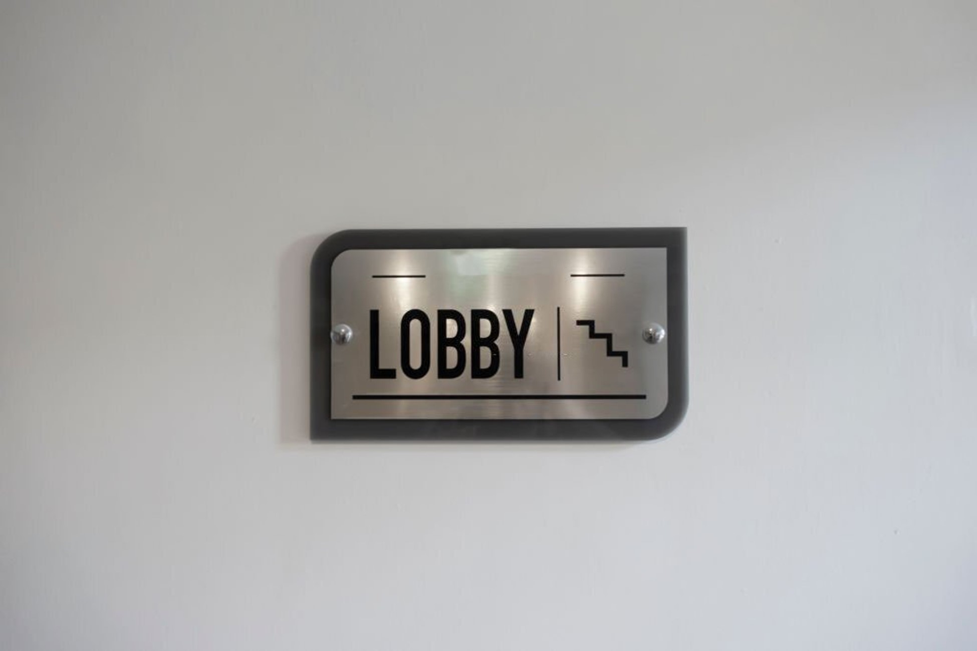 Best Custom Sign Company in Naperville, Chicago, & Aurora