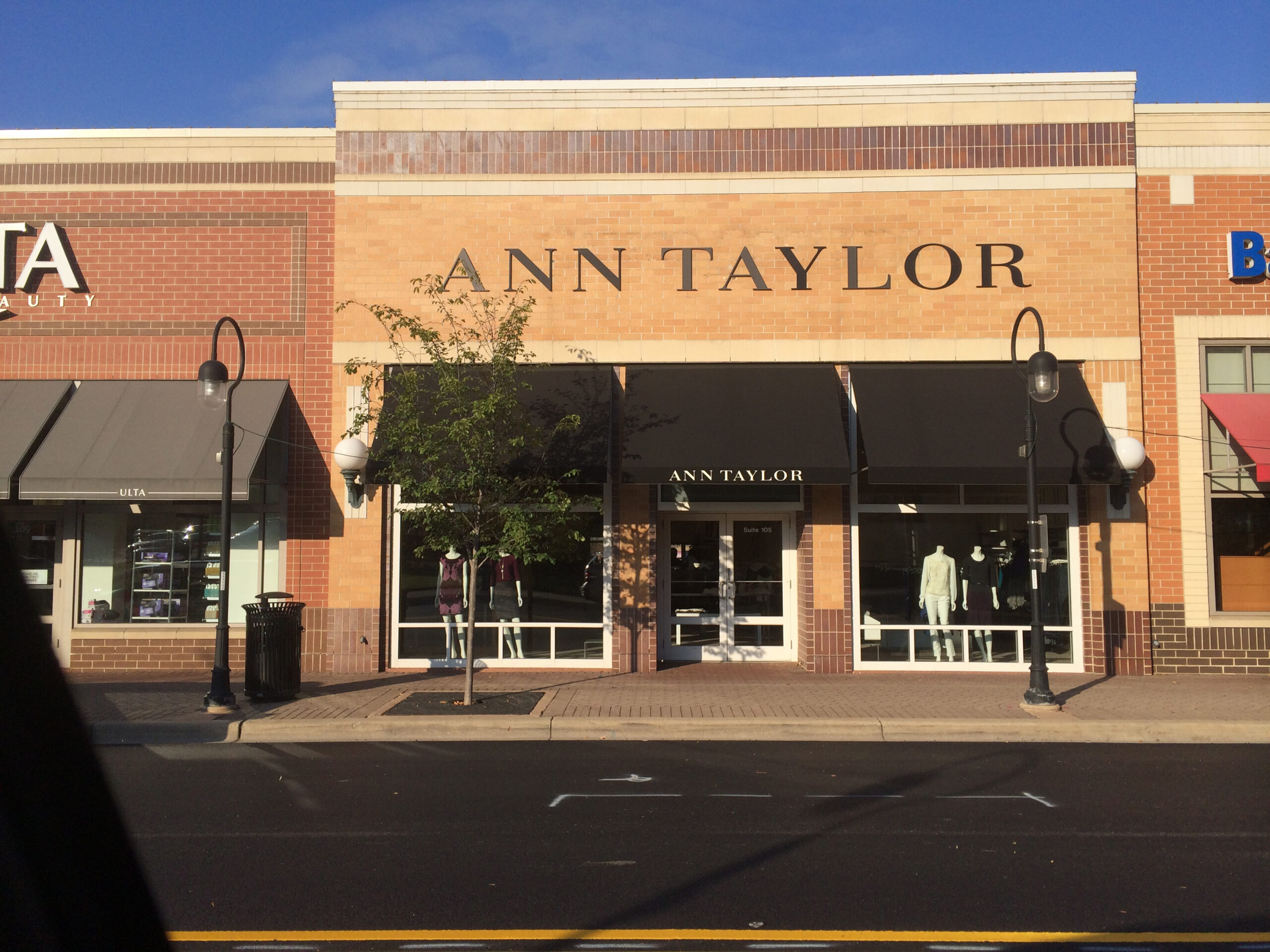 Best Custom Sign Company in Naperville, Chicago, & Aurora